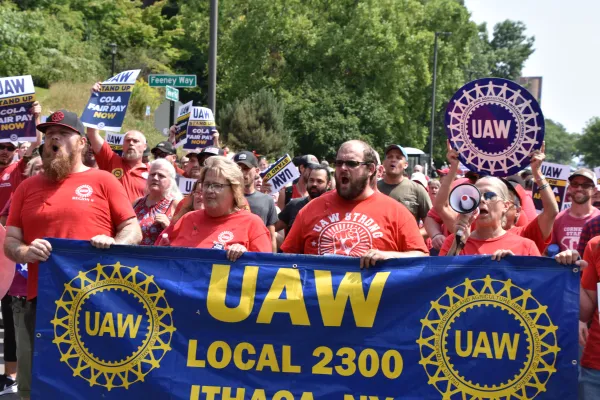 UAW 2300 Watch Party: Final Day of Bargaining! The Pressure is on for a ...